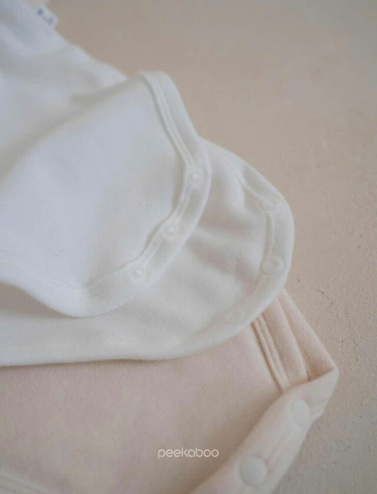 MORI SUIT - PEEKABOO